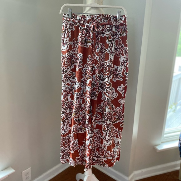 New Look | Pants & Jumpsuits | New Look Rusty Red Brown Floral Print ...